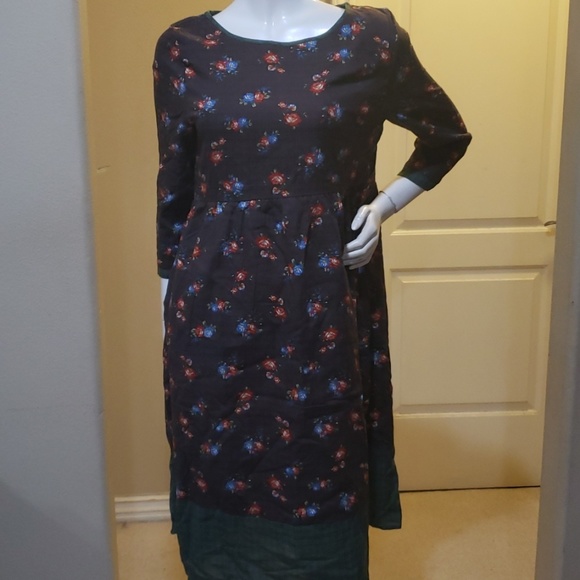 Hidden Alley | Dresses | Hidden Alley Floral Dress With Plaid Trim ...